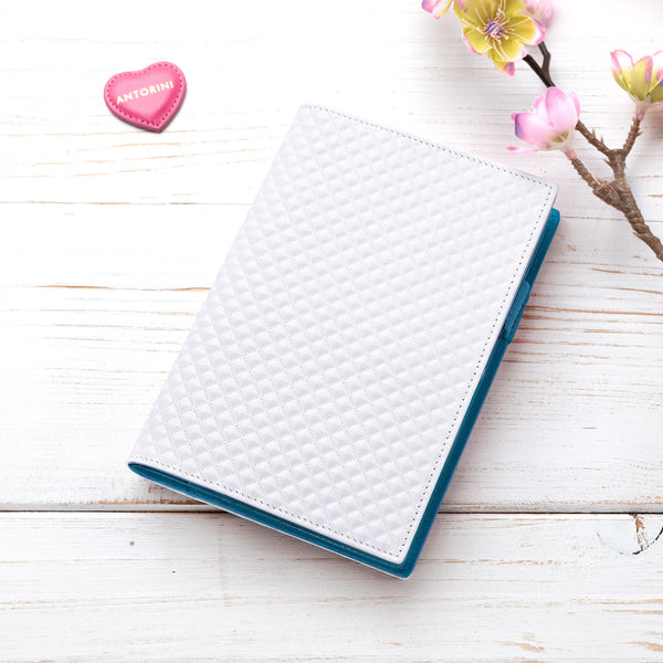 Slim Leather Diary in White Pyramids and Turquoise, 2026 – ANTORINI®